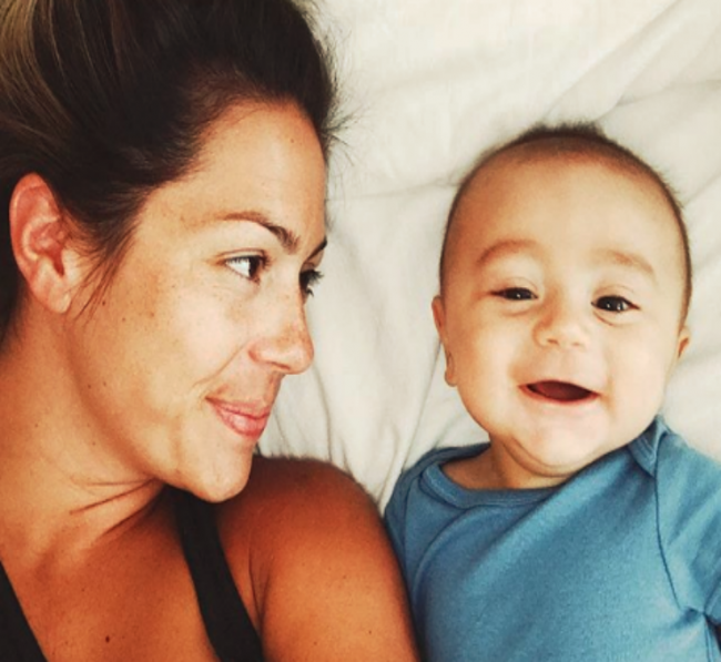 Señales de que tu bebé te ama y desarrolla sano apego | Naranxadul