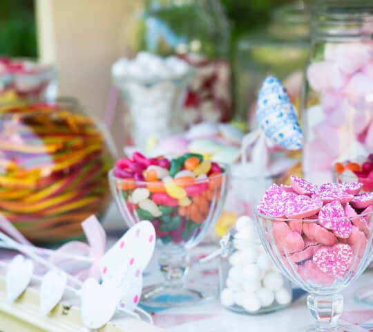 Organiza una mesa de dulces para tus pequeños | Naranxadul